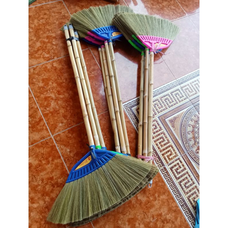Jual SAPU RAYUNG DAN IJUK PREMIUM pengrajin slamet / SAPU GAGANG ROTAN ...