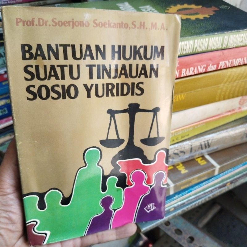 Jual Original Buku Bantuan Hukum Suatu Tinjauan Sosio Yuridis by Prof. Dr. Soerjono Soekanto ...