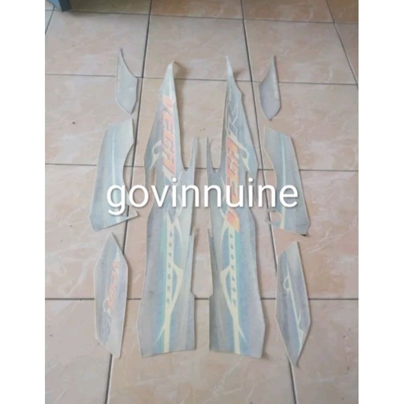 Jual striping stiker sticker lis decal poler yamaha vega r new 2007 ...