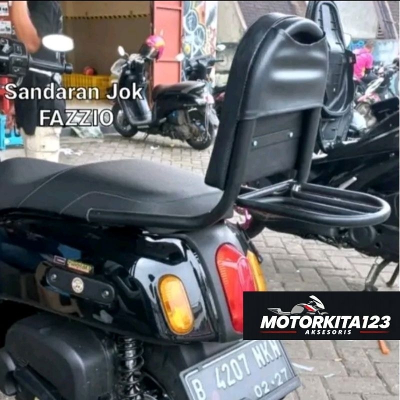 Jual Begel Tempat Sandaran Belakang Jok Motor Yamaha Fazzio Fazio Neo ...