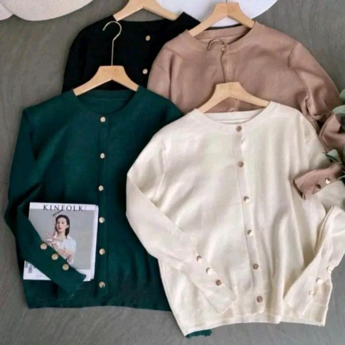 Jual BEST DEALS Aira cardigan rajut basic kancing gold tebal - BASIC ...