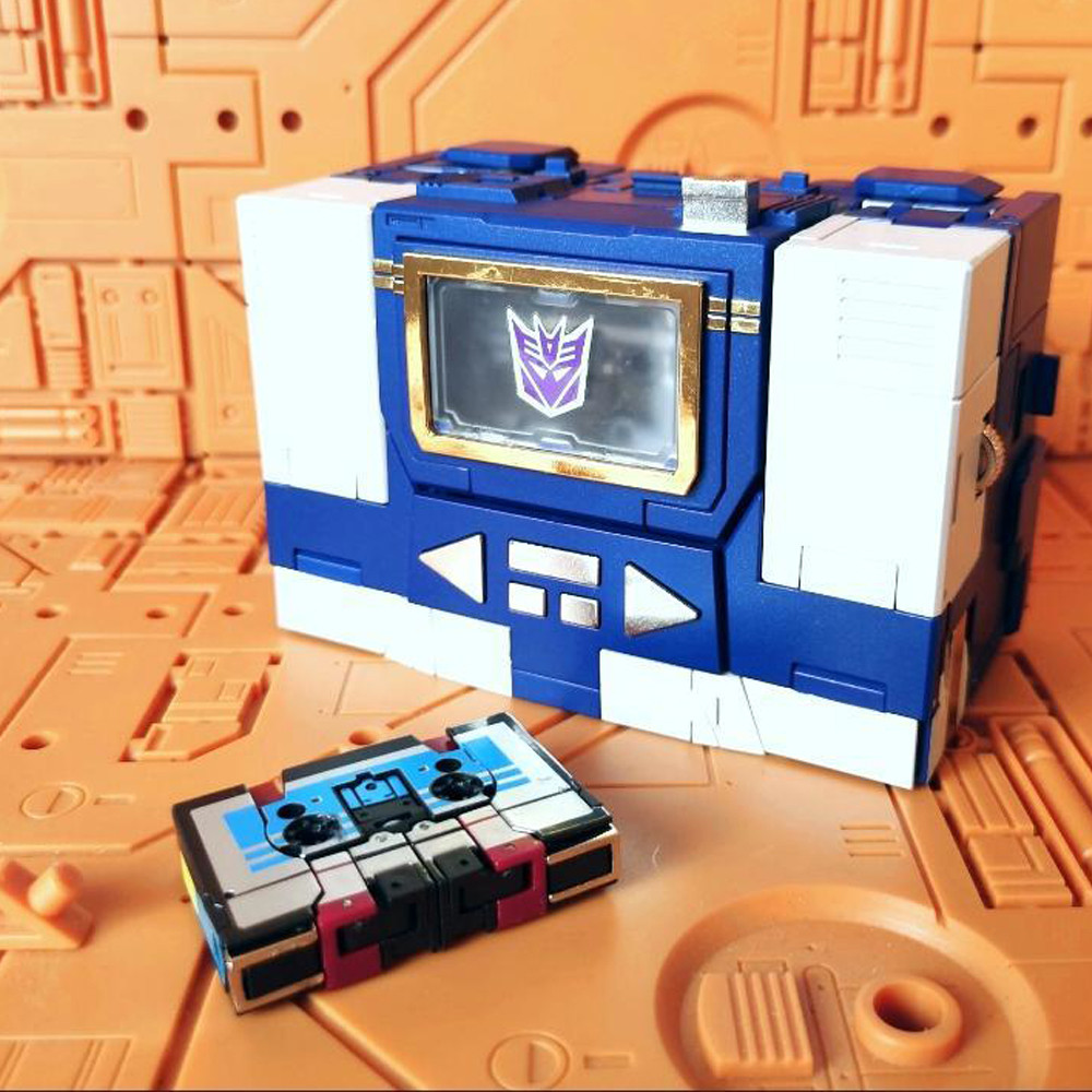 Jual Transformation Toys Masterpiece RP46 Soundwave G1 Series Robot ...