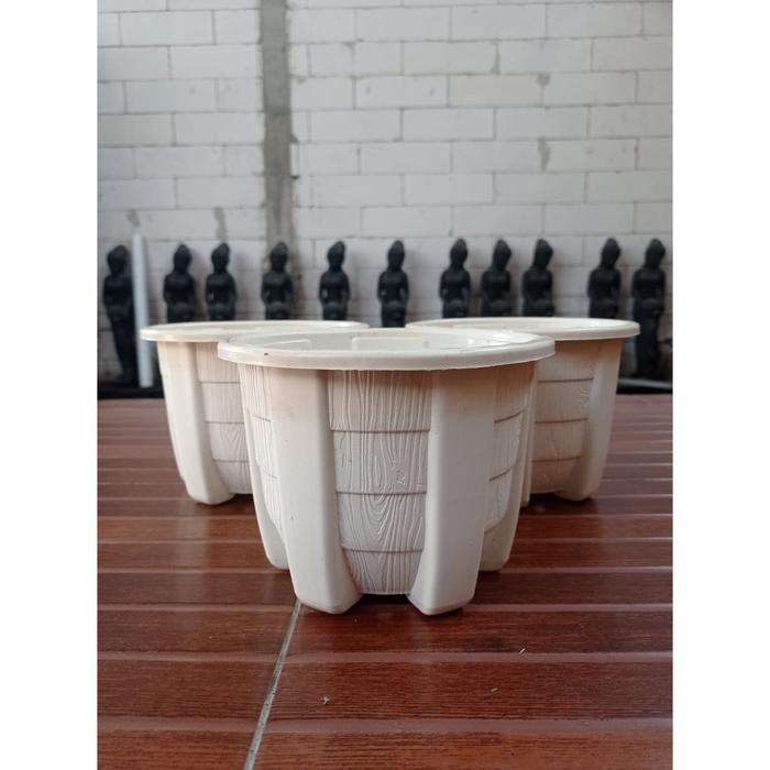 Jual 4 Bh Pot Flora 25 | Shopee Indonesia