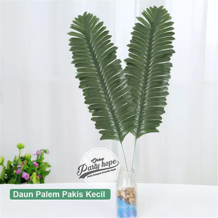 Jual Daun Palem pakis kecil / Palm Leaf Artificial Properti Foto room ...