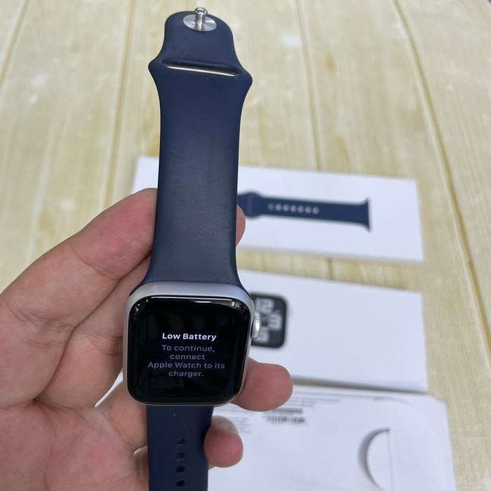 Jual resmi IBOX Apple watch SE 2 40mm iwatch SE 2nd gen 40 mm bekas ...