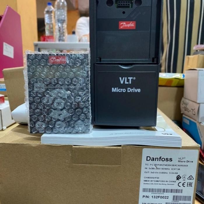 Jual NEW PRODUK INVERTER DANFOSS 2.2KW 380V 3.0HP VLT FC-051P2K ...