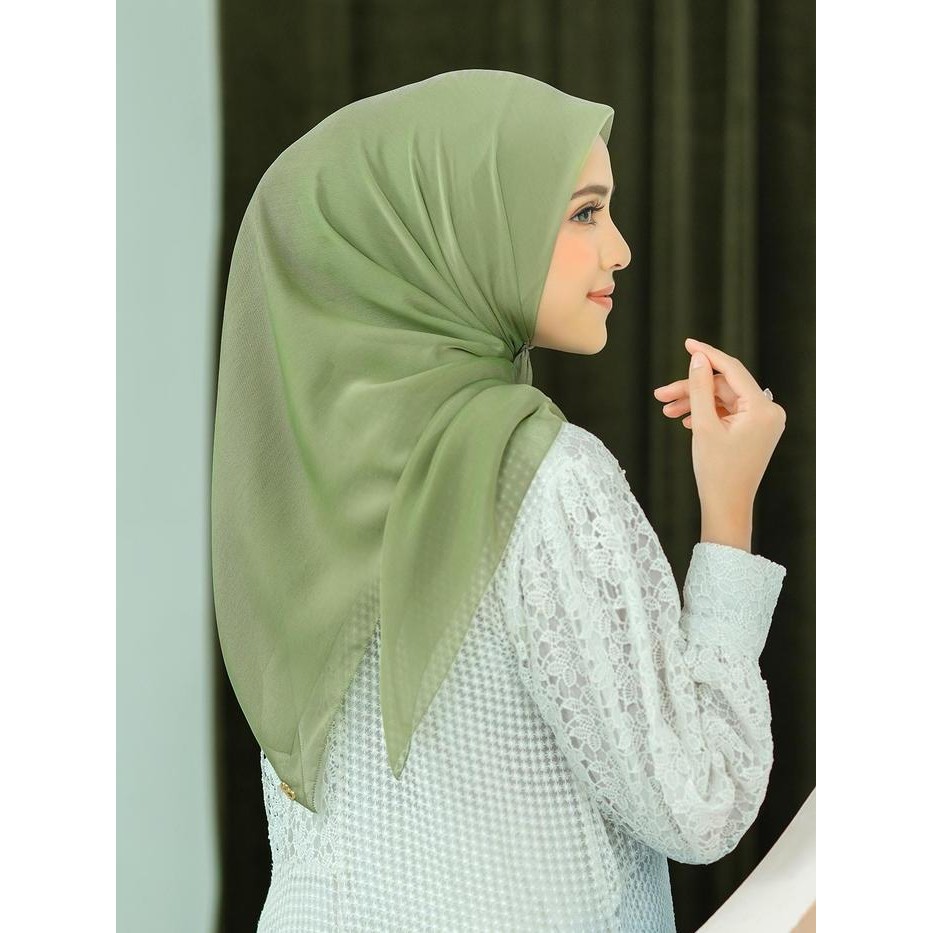 Jual Pilihan- Kelly Square In Green Eyes. | Shopee Indonesia