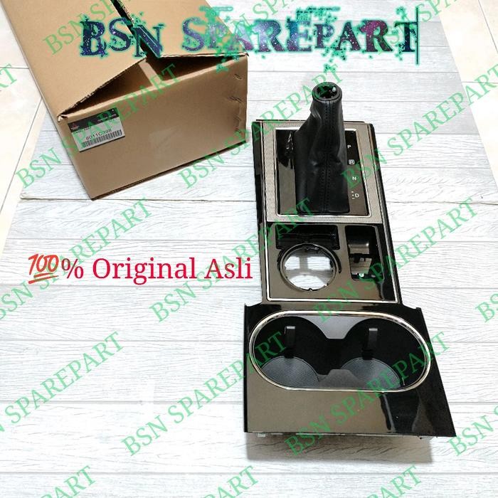 Jual Panel Consule Console Box Matic AT Pajero Sport Facelift 44 Tahun ...