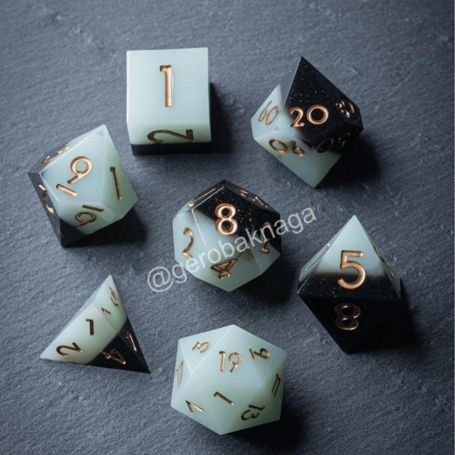Jual [Ready] Premium High Quality Polyhedral Resin Dice - Dadu set ...