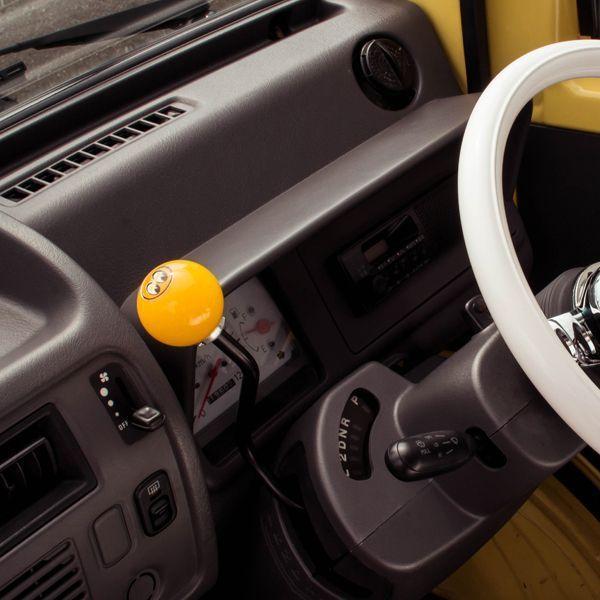 Jual Limited Mooneyes Eyeball Shift Knob Yellow Shift S [Mp021Yys ...