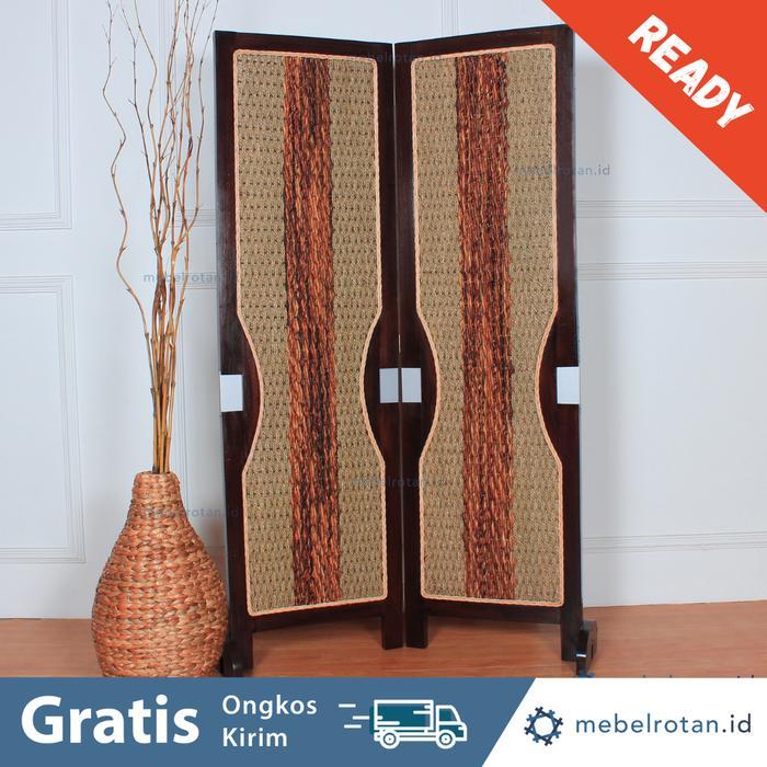 Jual Penyekat Ruangan Kayu 2 Daun Alminy Model Minimalis Motif Anyaman ...