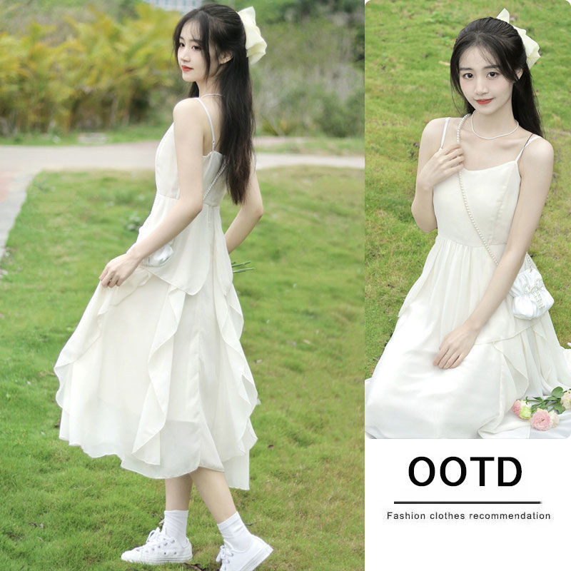 Jual Mengenakan rok pantai foto untuk wanita saat liburan di tepi ...